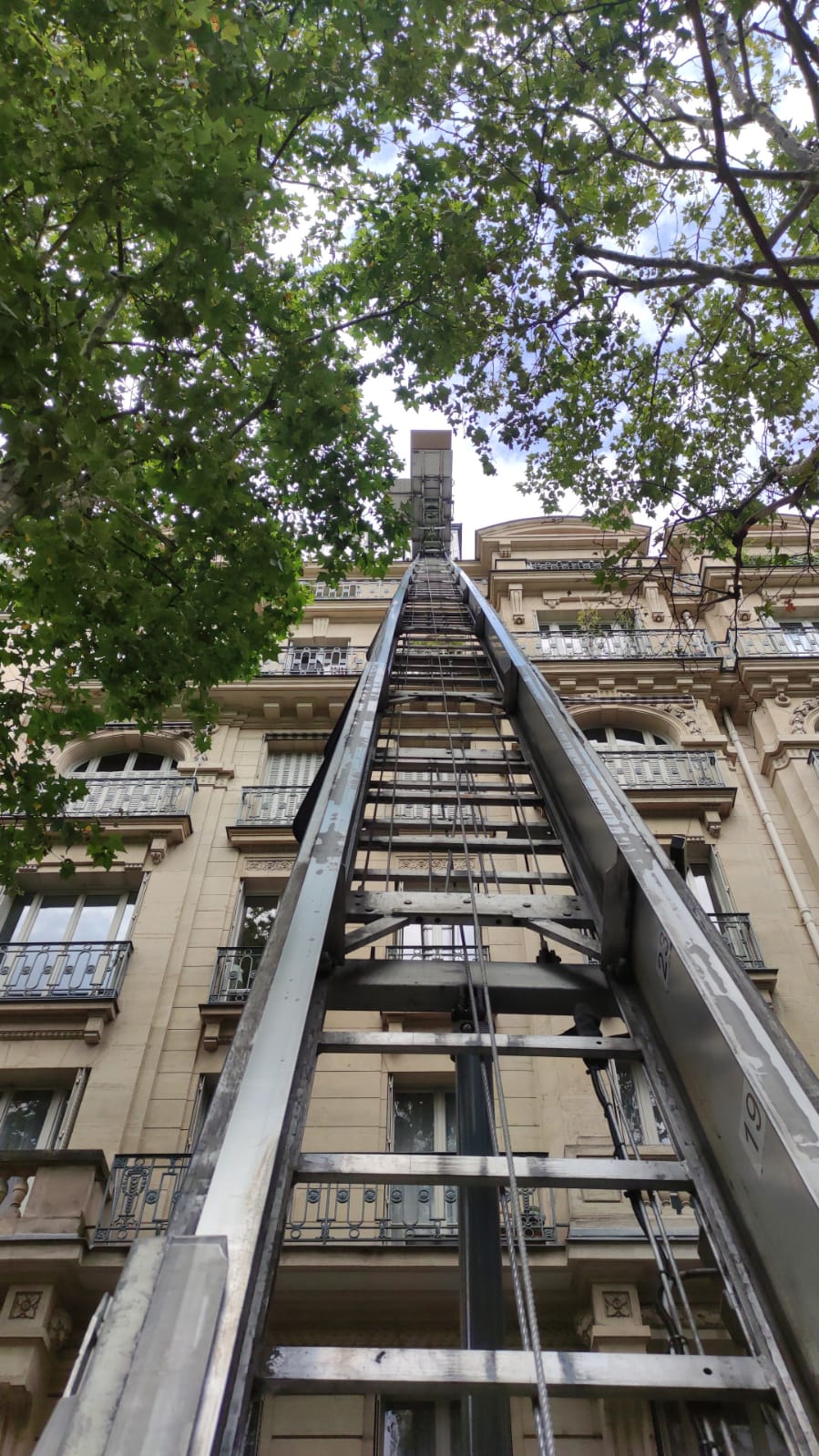 Location monte meuble & Monte Charge à Bordeaux :MMB Levage